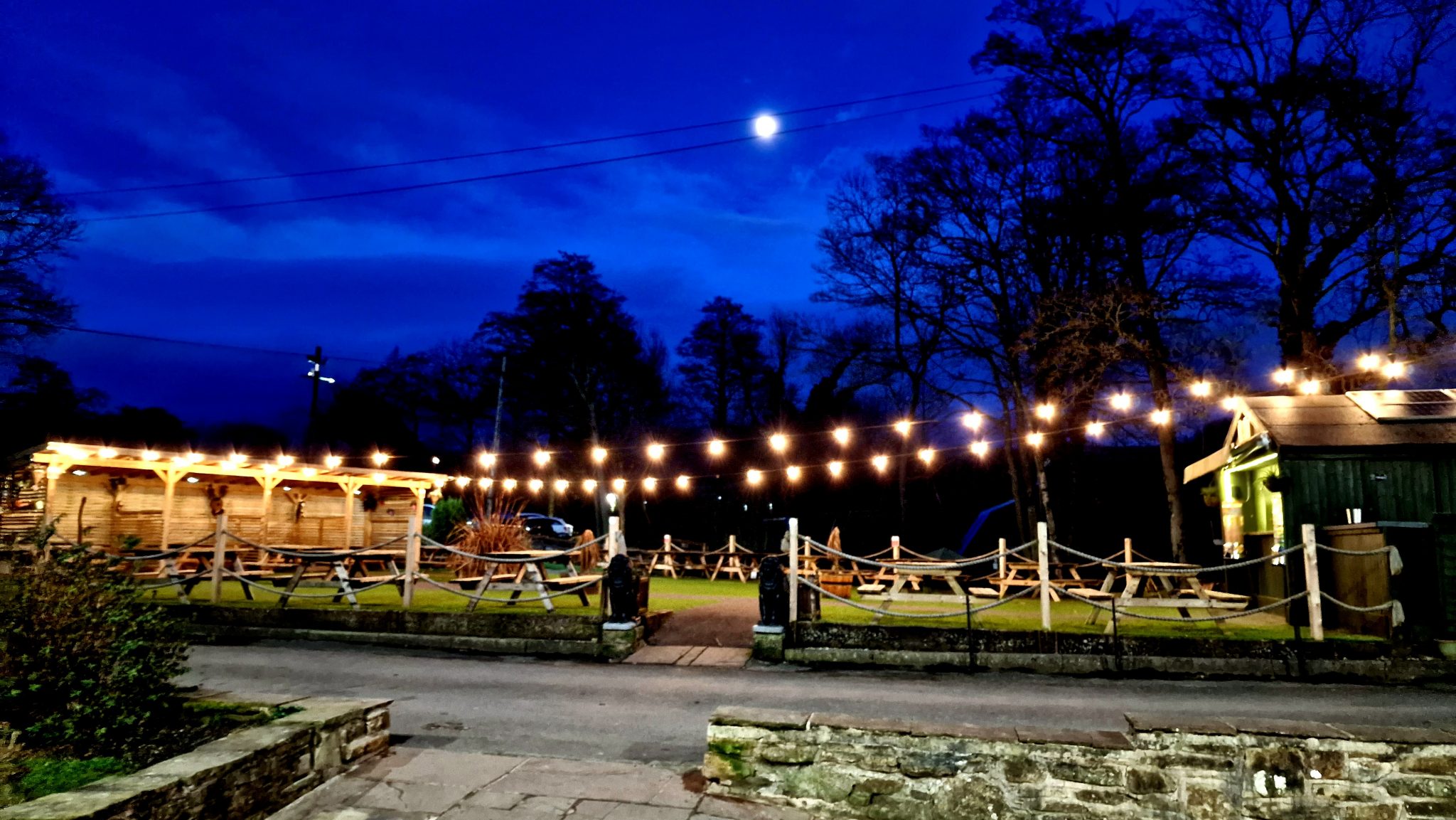 About Us & Gallery – The Little Mill Inn